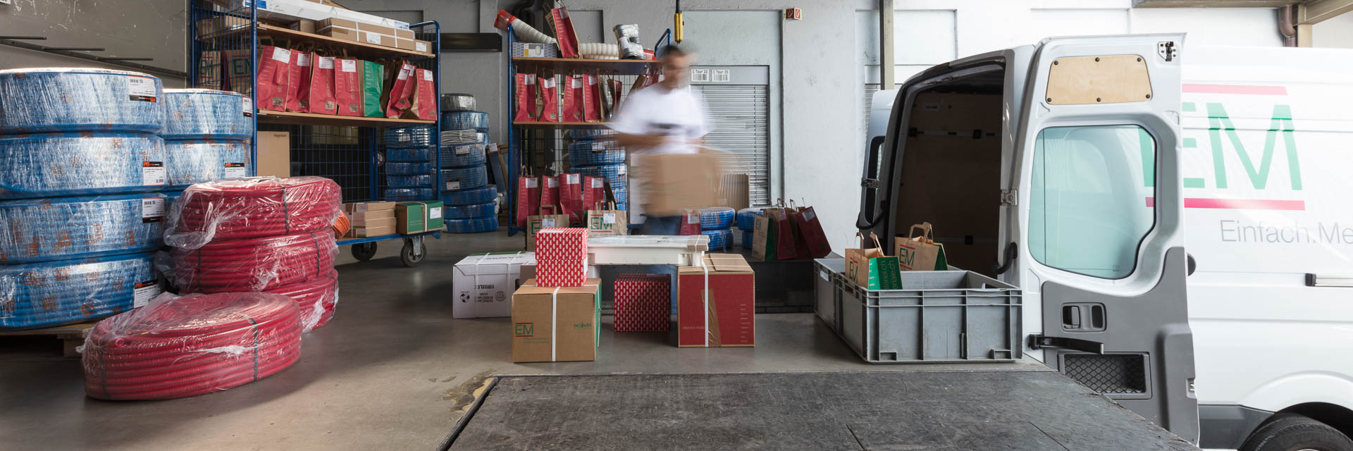 Bestellung und Lieferung - Elektro-Material AG